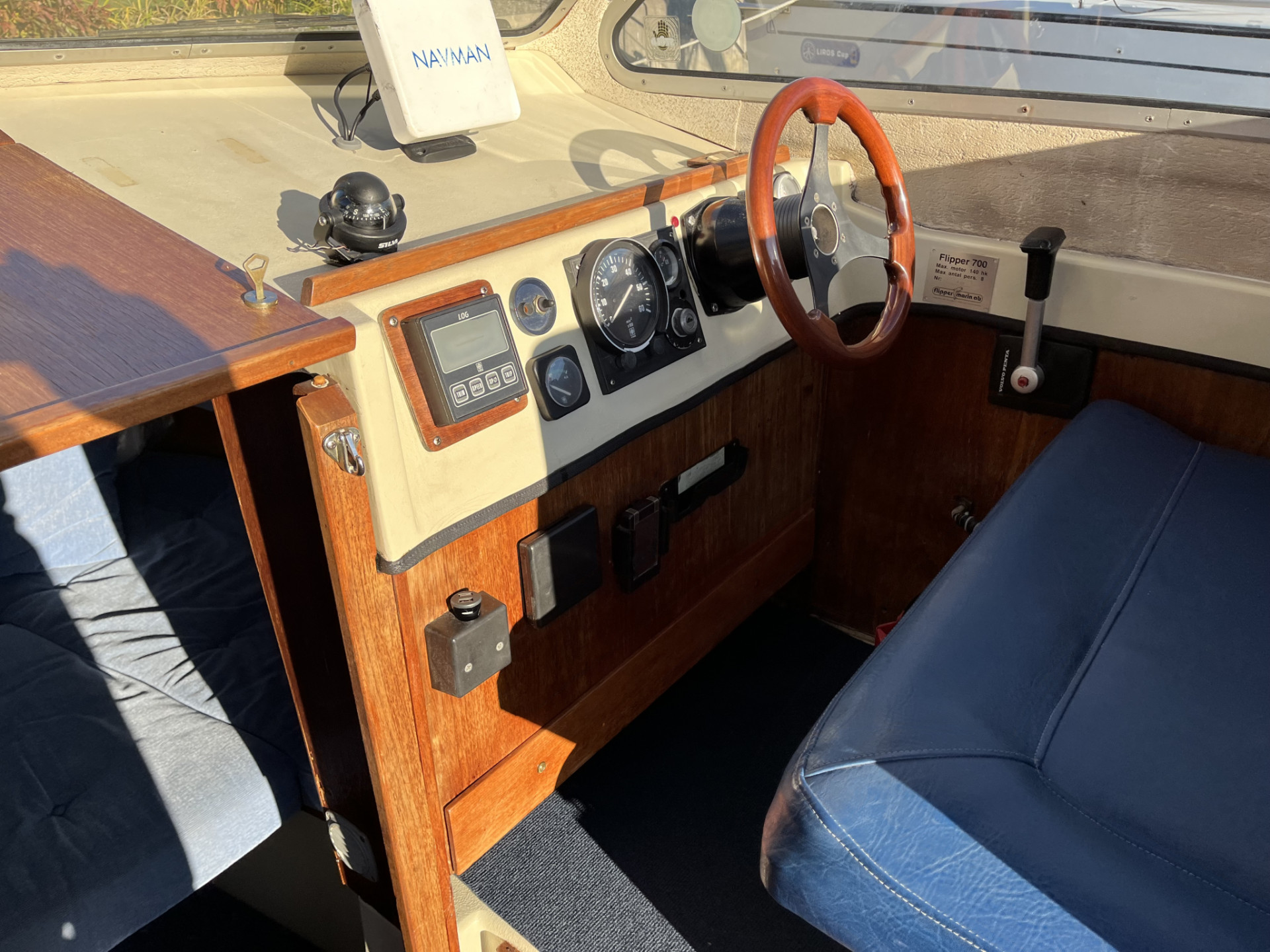 Flipper 700 | Skipperi