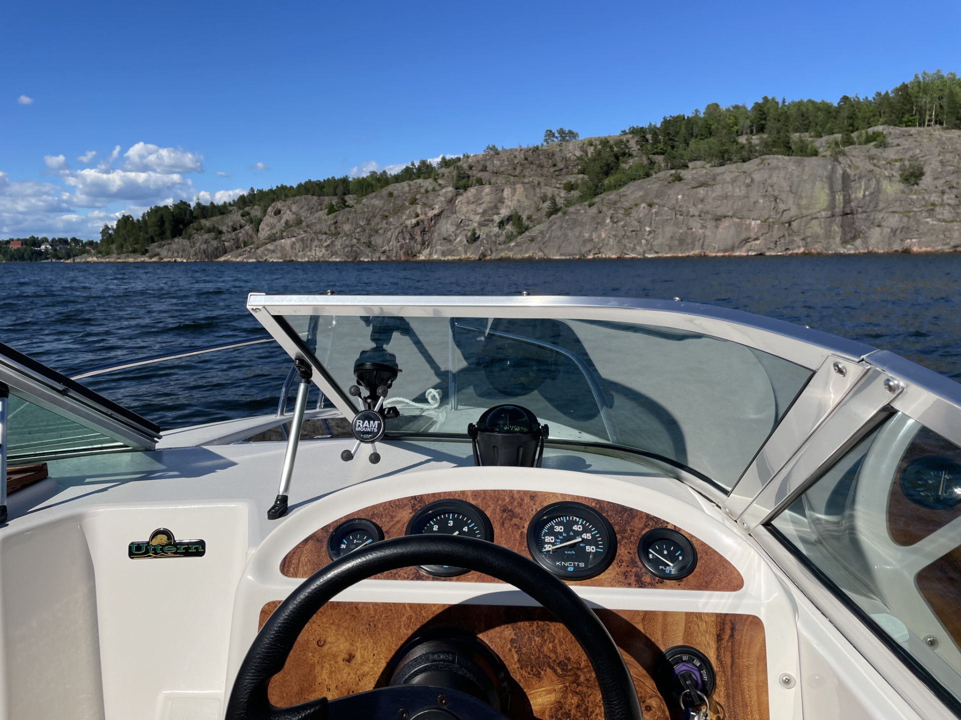 Uttern 5500 DC | Skipperi