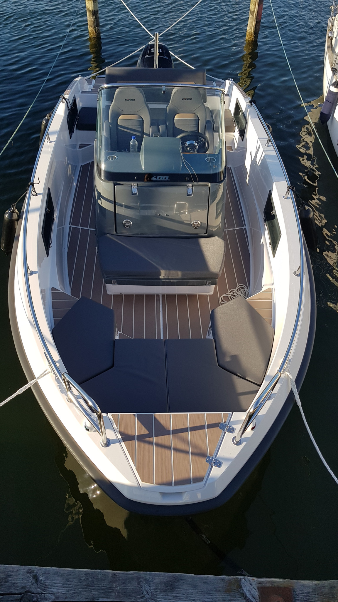 Flipper 600 SC Walkaround | Skipperi