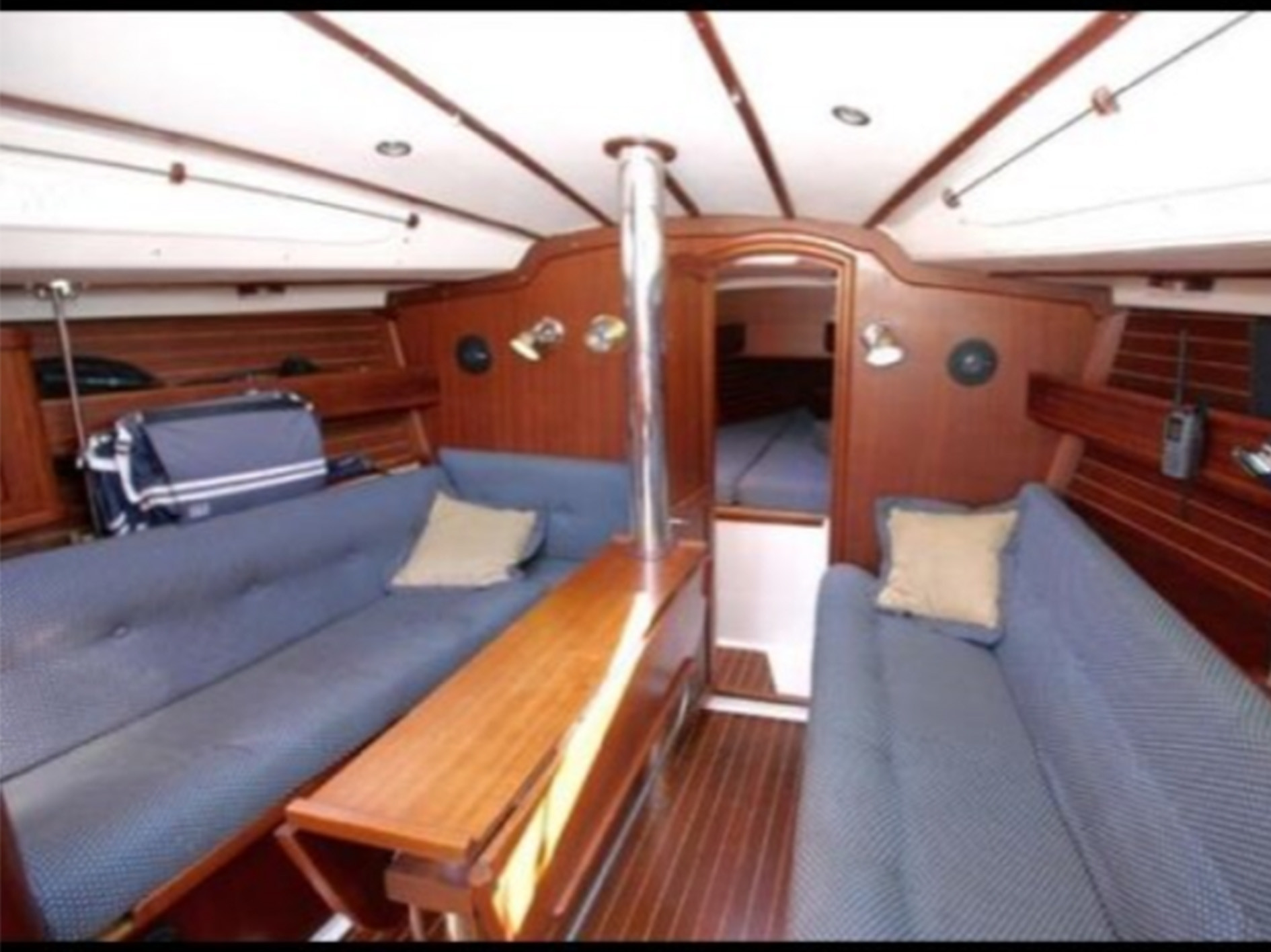 Tango 30 Tango 30 | Skipperi